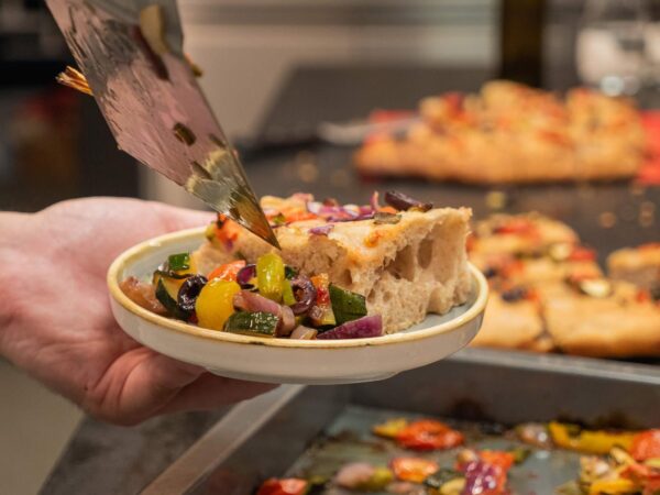 GUSTO GUERILLA - 7 Stunden Food Tour durch Innsbruck 2025 - Events in ...